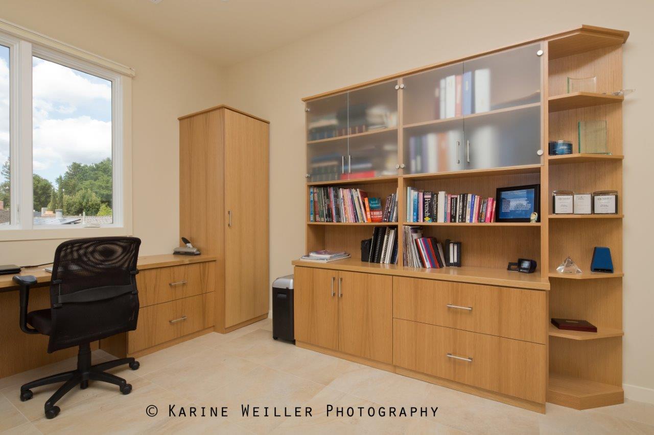 San Jose Book Lovers Combine Custom Home Libraries with Guest Rooms