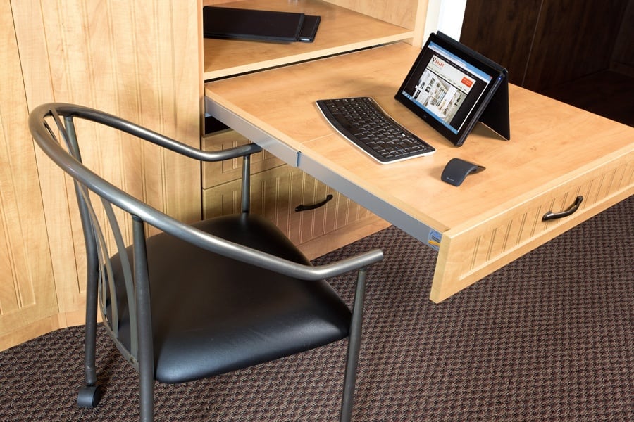 How to Design a Custom Home Office for Bay Area Client Meetings